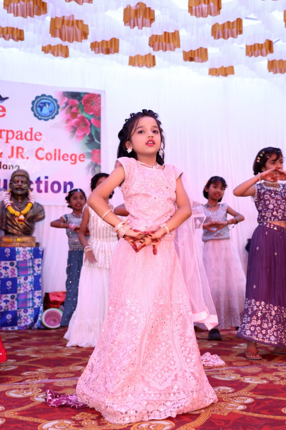 म्हसला बुद्रूकच्या डीजीआय स्कूलमध्ये रंगले स्नेहसंमेलन : A get-together ...